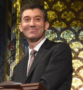 Rabbi Joshua Davidson Steers Temple Emanu-El Through Changing Times