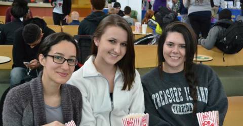 Popcorn Packs a Wallop as a Snack That Delivers Key Vitamins and Protein