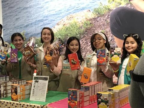 17-year Old Girl Scout Gets Recognized as the 2023 Future Woman of ...