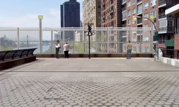 residents press city on bridge redesign